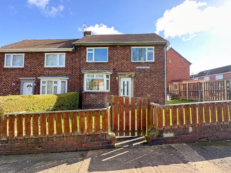 Cypress Grove, Ryton 2 bed semi-detached house - £85,000
