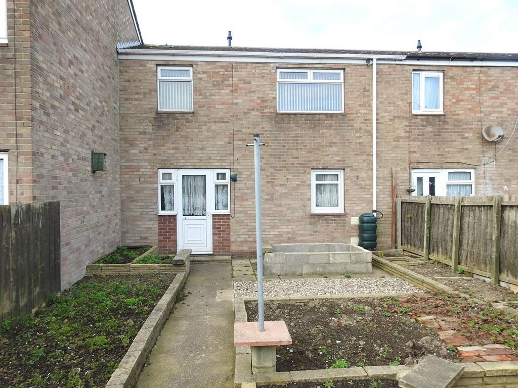 Roborough Close, Bransholme, HU7 2 bed terraced house - £550 pcm (£127 pw)