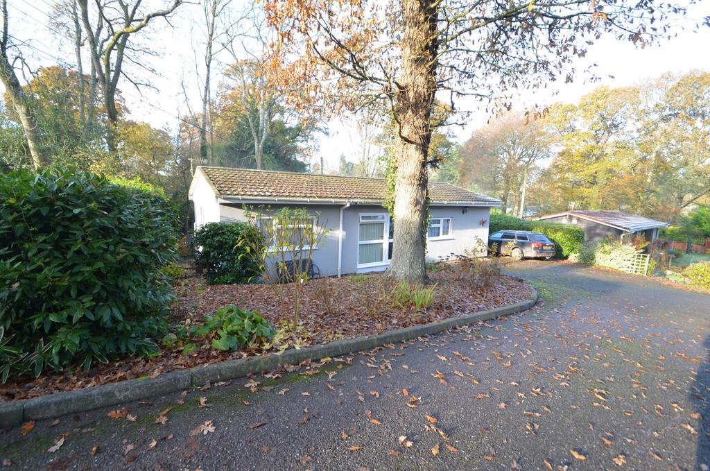 Pathfinder Village, Exeter EX6 2 bed park home - £135,000