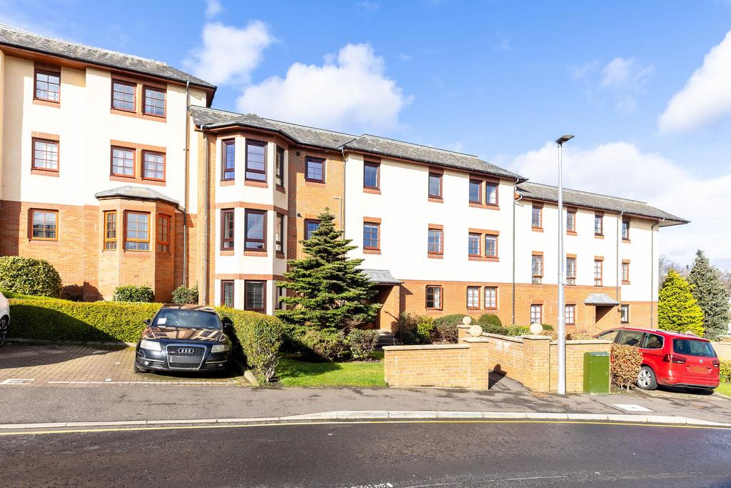26/5 Orchard Brae Gardens West... 2 bed flat - £275,000