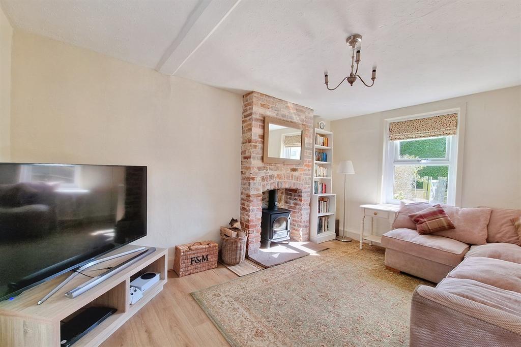 Salway Ash 4 bed detached house for sale - £450,000
