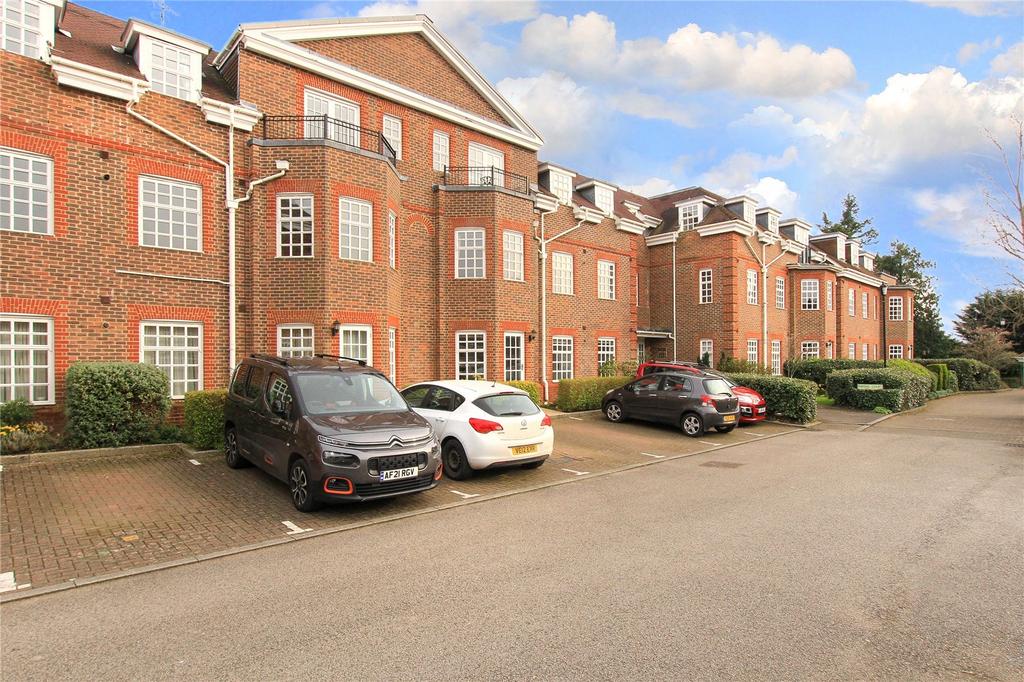 Ravens Court, Castle Village... 2 bed retirement property for sale - £ ...
