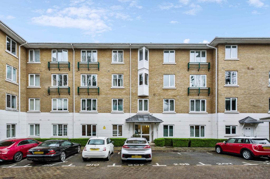 Amelia House, 2 Strand Drive... 2 bed flat - £500,000