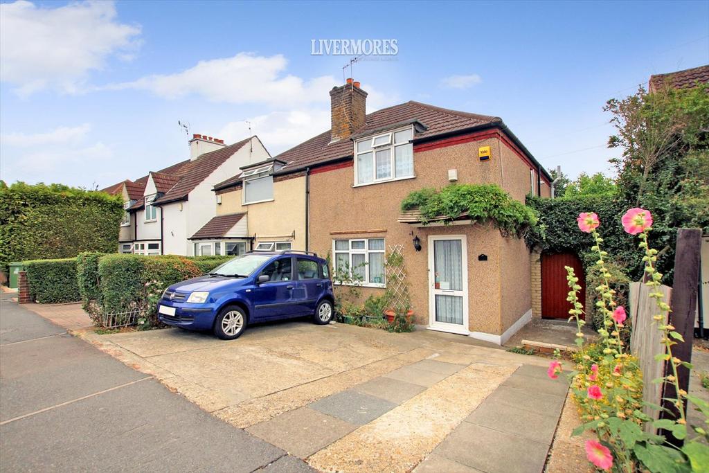 Crayford Way, Crayford, Kent 2 bed semi-detached house - £375,000