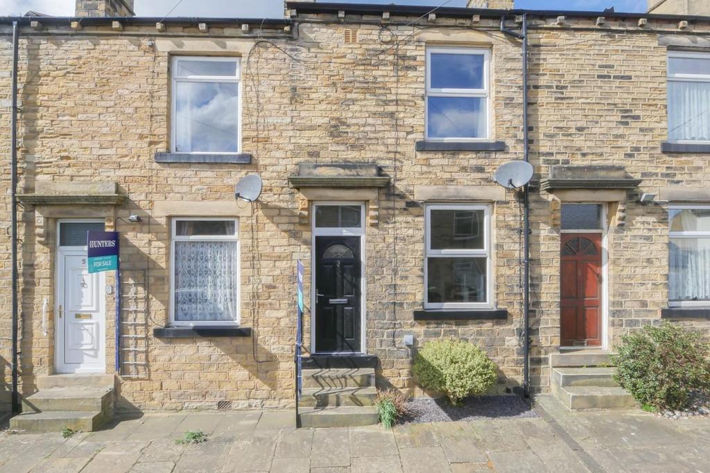 Clarendon Terrace, Pudsey, LS28 8AE 2 bed terraced house - £190,000