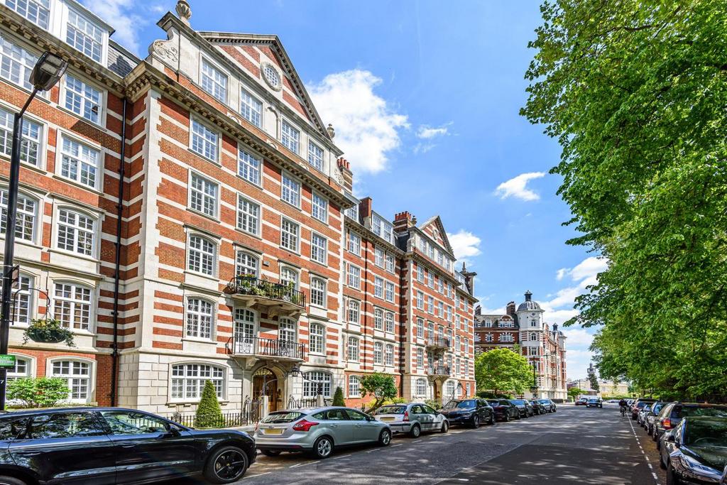 Hanover House, St John's Wood 4 bed flat - £2,500,000
