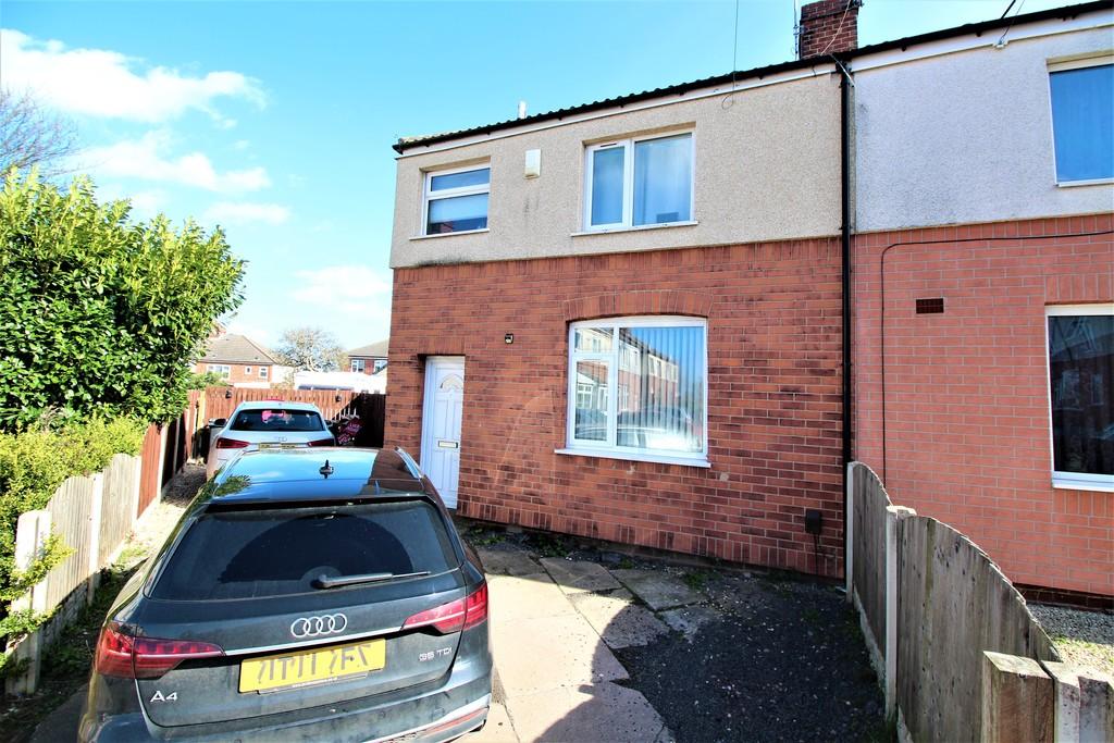 Marshall Grove, Rotherham S63 3 bed semi-detached house - £115,000