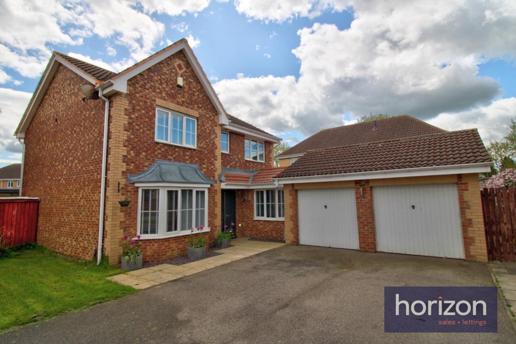Woolsington Drive, Middleton St.... 4 bed detached house - £1,800 pcm ...