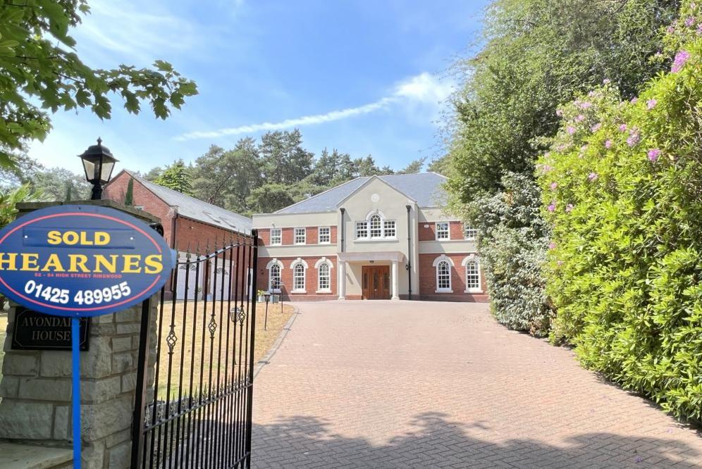 Avon Castle Drive, Avon Castle, BH24 2BB 6 bed detached house - £2,500,000