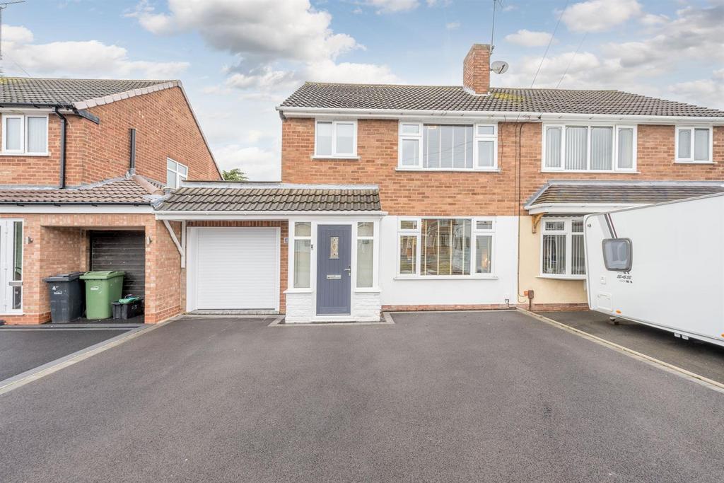 Holcroft Road, Wall Heath, DY6 0HP 4 bed semi-detached house for sale ...