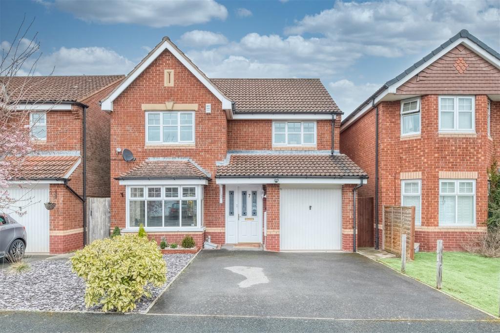 Jackfield Close, Matchborough East... 4 bed detached house - £340,000