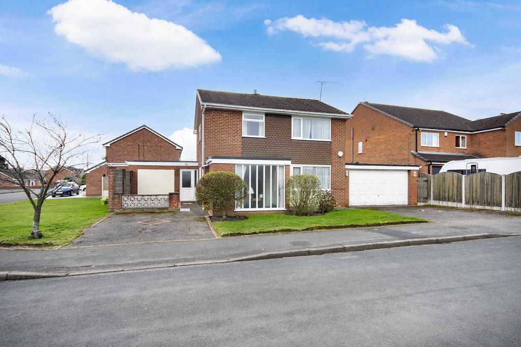 Grove Coach Road, Retford 4 bed detached house - £300,000
