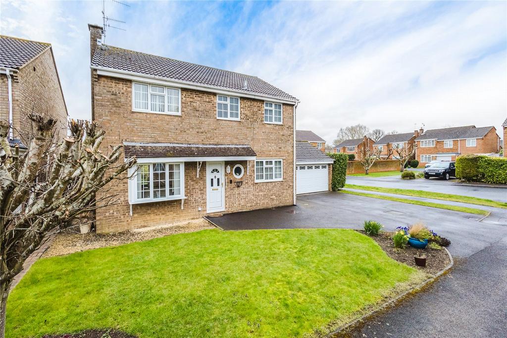 Wicks Close, Haydon Wick, Swindon... 4 bed detached house - £500,000