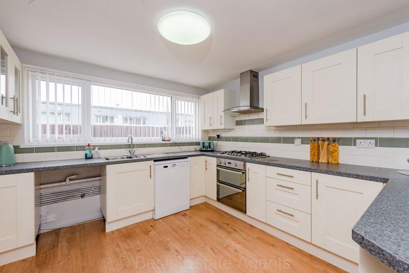Limekiln Row, Castlefields, Runcorn 4 bed terraced house - £127,500
