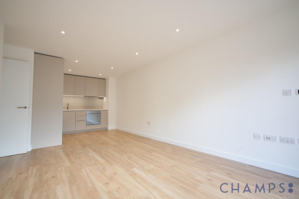 Castleton House, Beaufort Park, NW9 5FD 2 bed flat - £2,015 pcm (£465 pw)