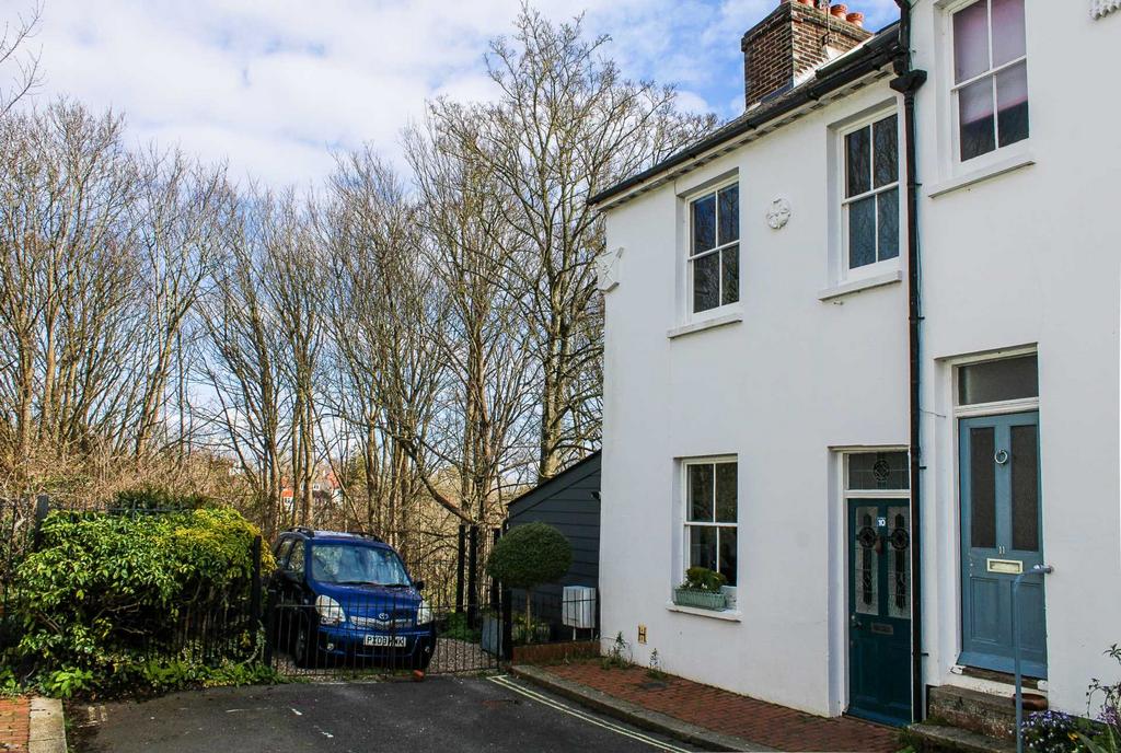 St Peters Place, Lewes 3 bed end of terrace house - £799,950