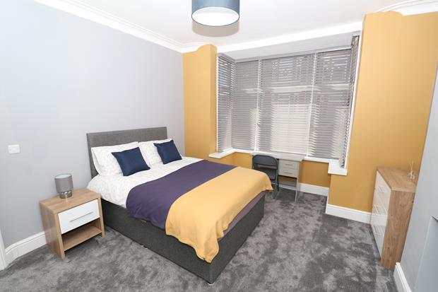 Room 2 @ 60 Derrington Ave, Crewe, CW2 5 bed house share - £550 pcm (£ ...