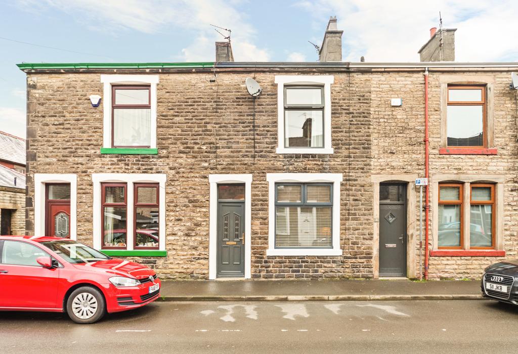 Wilton Street, Barrowford, Lancashire 2 bed terraced house - £139,995