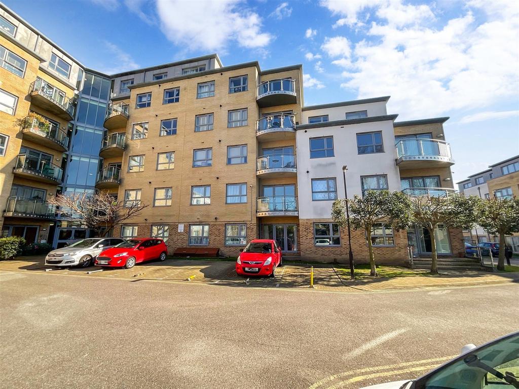 Thomas Jacomb Place, Walthamstow 1 bed ground floor flat - £300,000