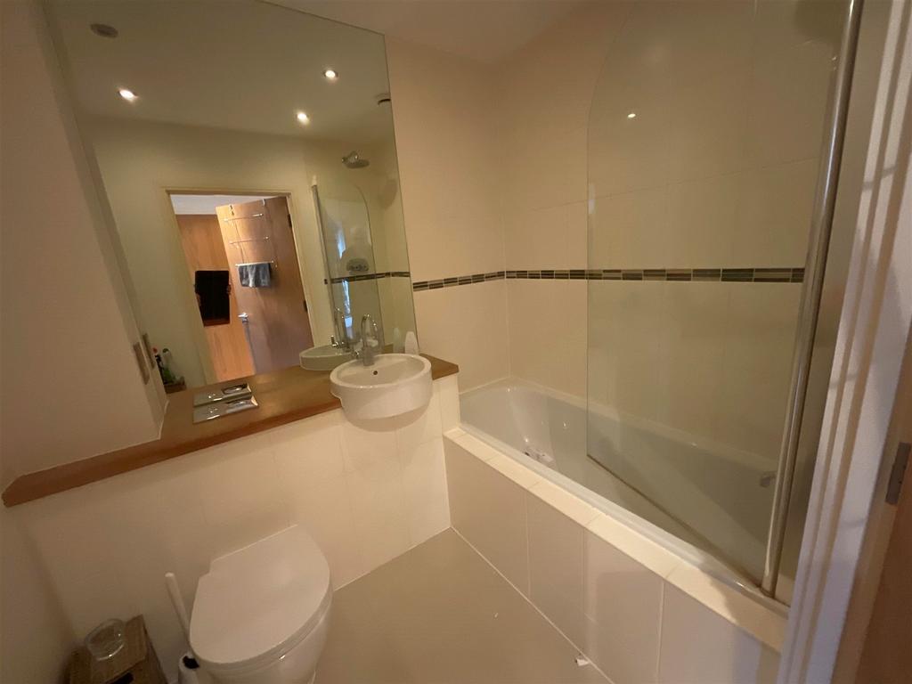 Thomas Jacomb Place, Walthamstow 1 bed ground floor flat - £285,000