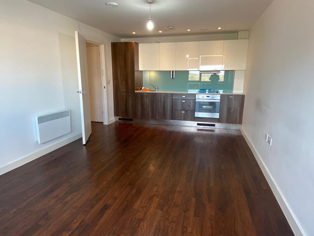 The Icon, Basildon 2 bed flat - £1,450 pcm (£335 pw)