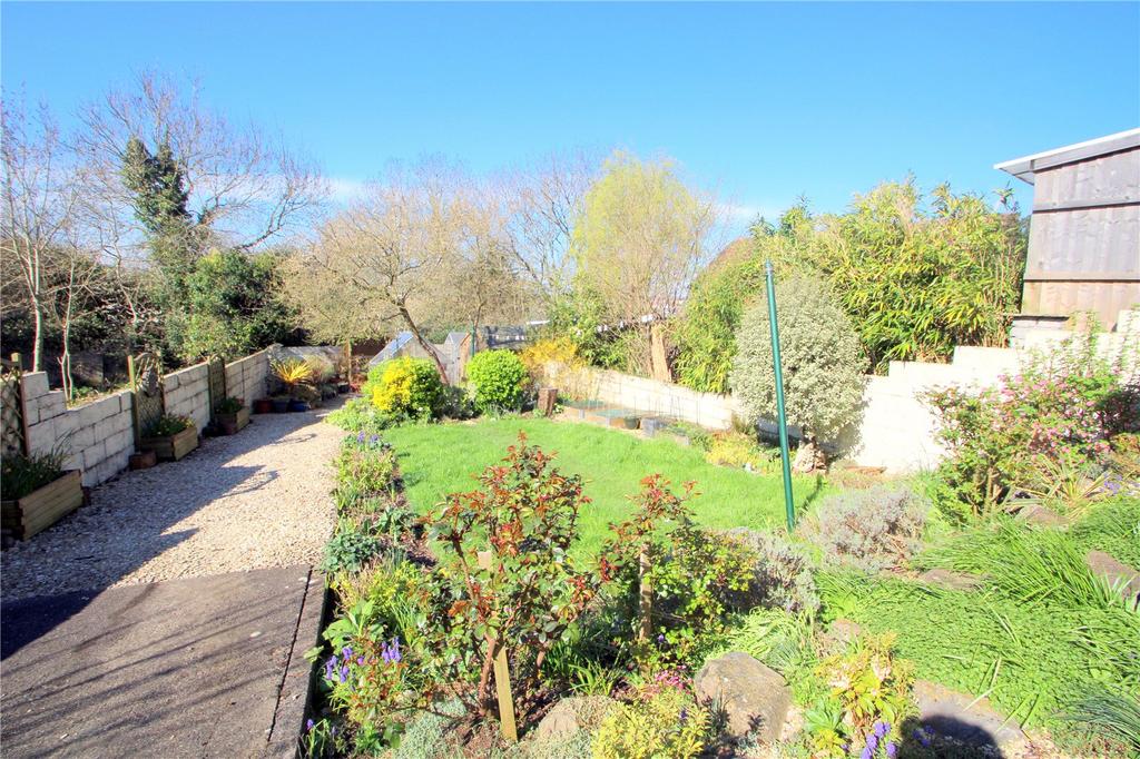 Novers Lane, Knowle, Bristol, BS4 3 bed semi-detached house - £300,000