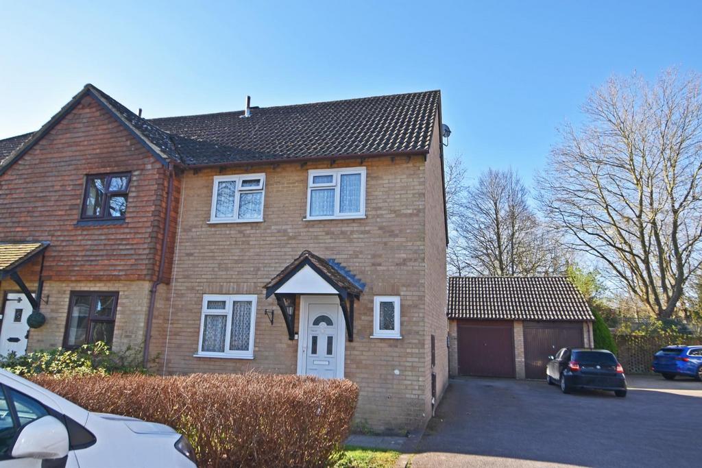 Old Orchard, Singleton, Ashford TN23 3 bed end of terrace house - £315,000