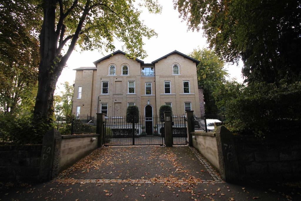 Chesham House, Bowdon 3 bed apartment - £3,250 pcm (£750 pw)