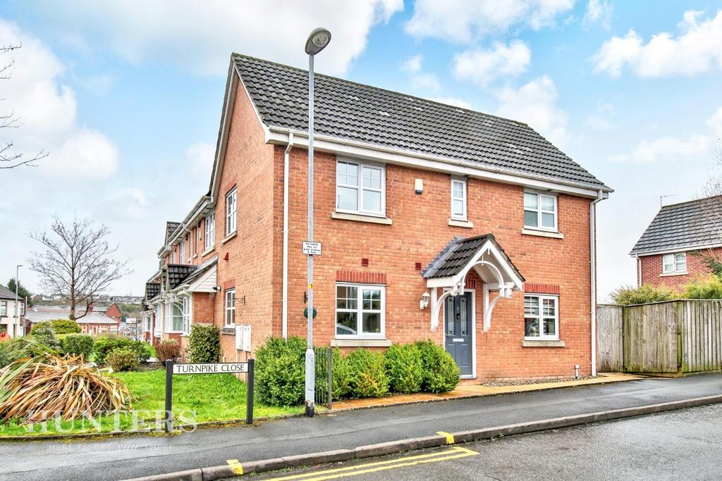 Turnpike Close, Rochdale, OL12 6HG 3 bed semi-detached house - £210,000