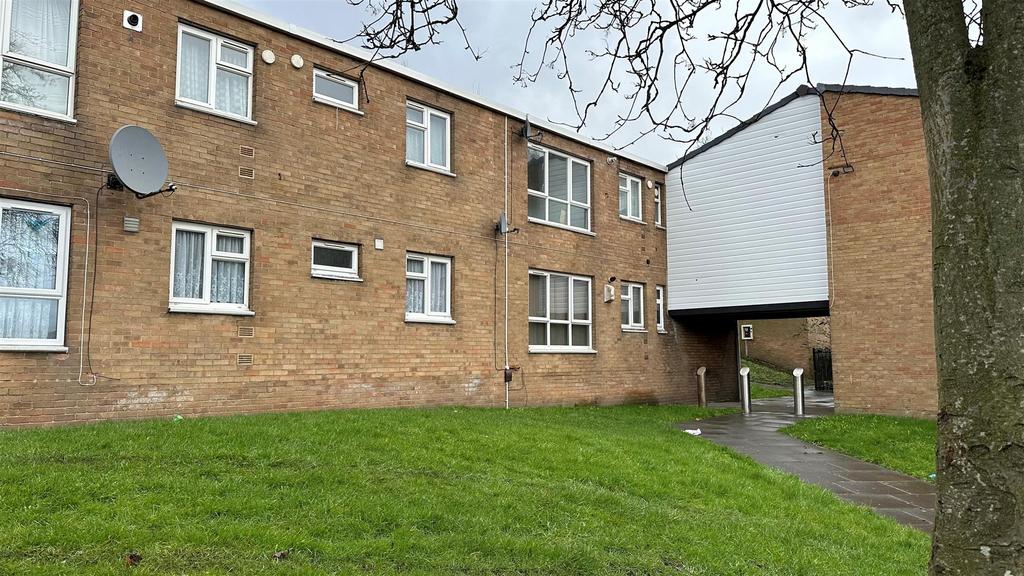 Ribbleton Grove, Pollard Park, Bradford 2 bed apartment for sale - £65,000