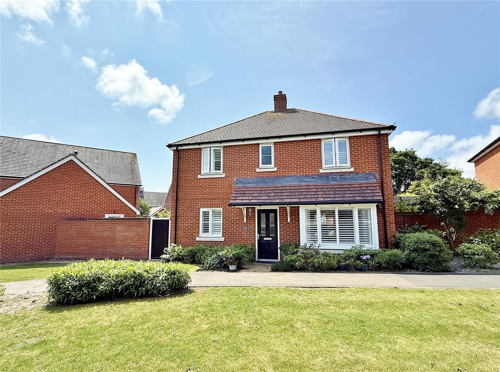 Heather Gardens, Verwood, Dorset, BH31 4 bed detached house - £625,000