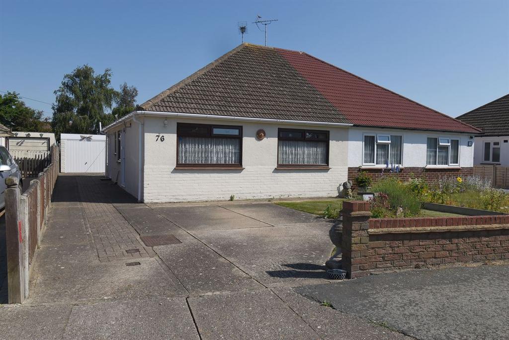Russell Drive, Swalecliffe, Whitstable 2 bed semi-detached bungalow - £ ...