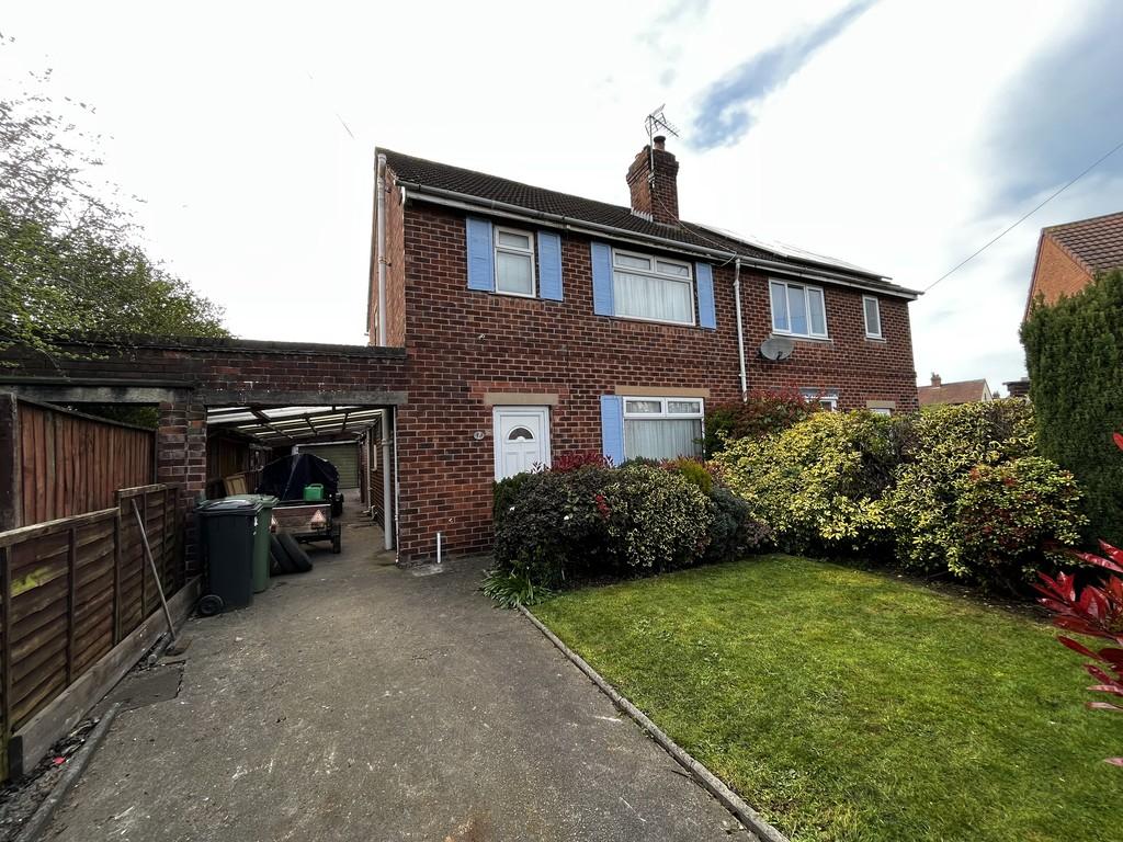 Manor Fields, Middlewich 2 bed semi-detached house for sale - £145,000