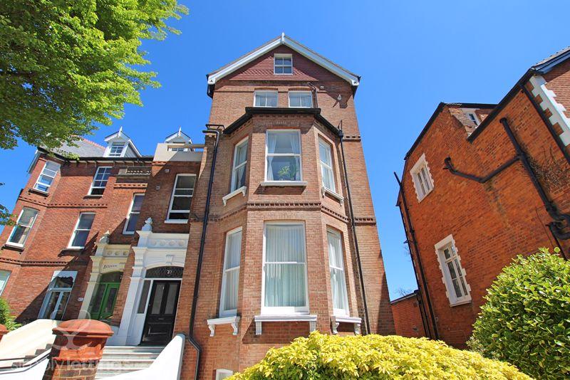 Wilbury Road, Hove 1 bed flat - £1,100 pcm (£254 pw)