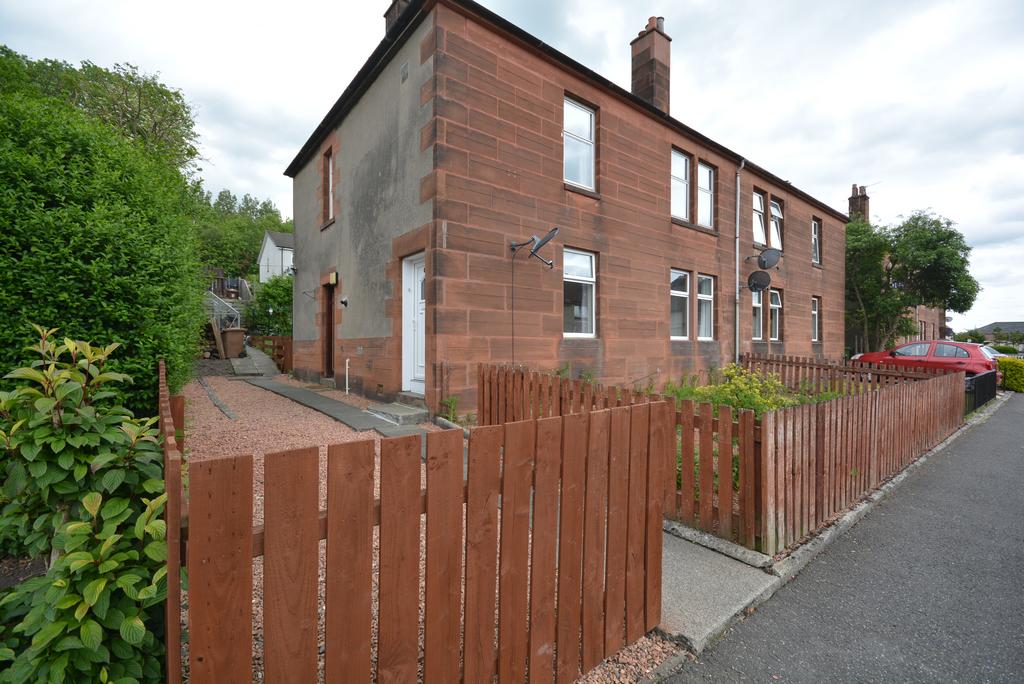 Ashley Terrace, Alloa, Clackmannanshire 2 bed flat - £600 pcm (£138 pw)