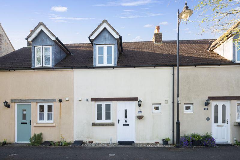 Thomas Hardy Drive, Shaftesbury SP7 2 bed terraced house - £210,000