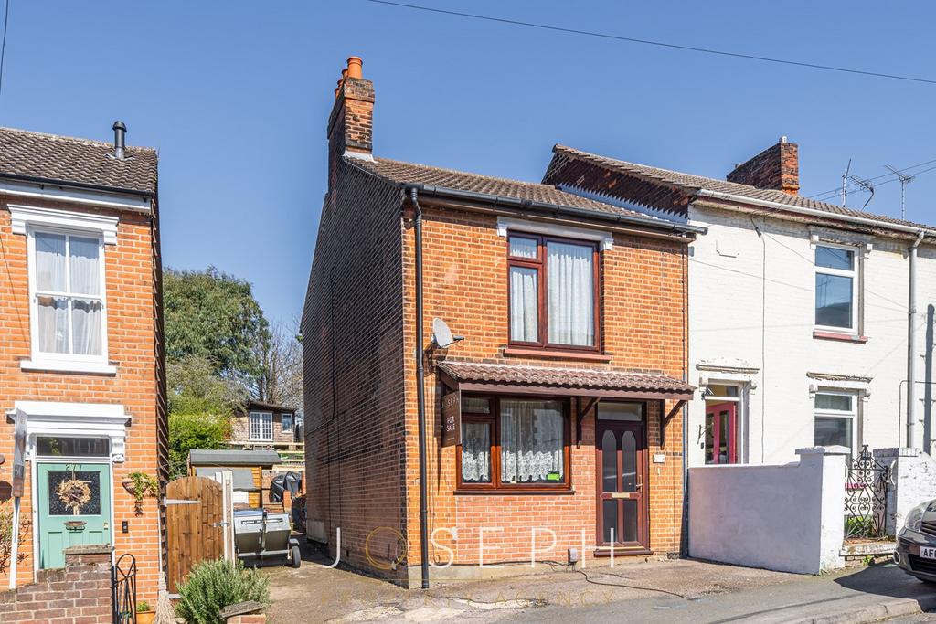 Cavendish Street, Ipswich, IP3 3 bed semi-detached house - £250,000