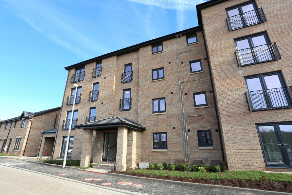 Pringle Street, Craigmillar, Edinburgh, EH16 2 bed flat - £1,225 pcm (£ ...