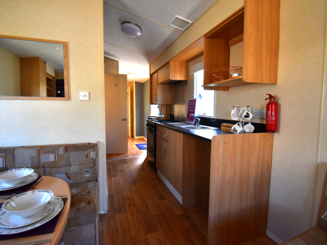 Sand le Mere Holiday Park 2 bed static caravan - £15,995