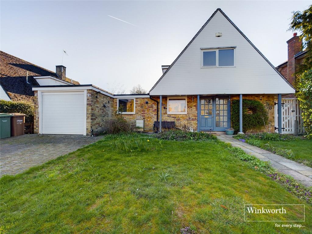 Orchard Close, Shiplake Cross... 3 bed detached house - £2,750 pcm (£ ...