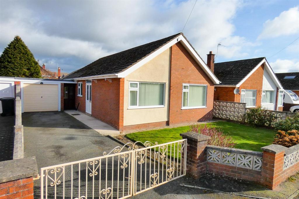 Trehowell Avenue Chirk Bank Wrexham 3 Bed Bungalow For Sale £280 000
