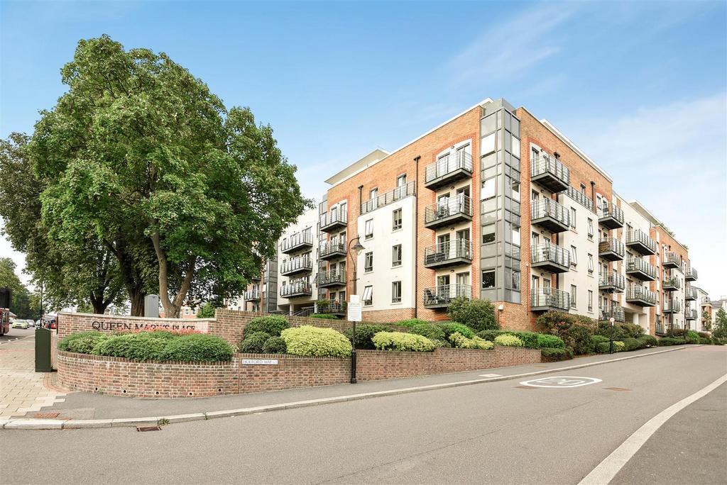 Queen Marys Place, Putney SW15 1 bed flat - £1,500 pcm (£346 pw)