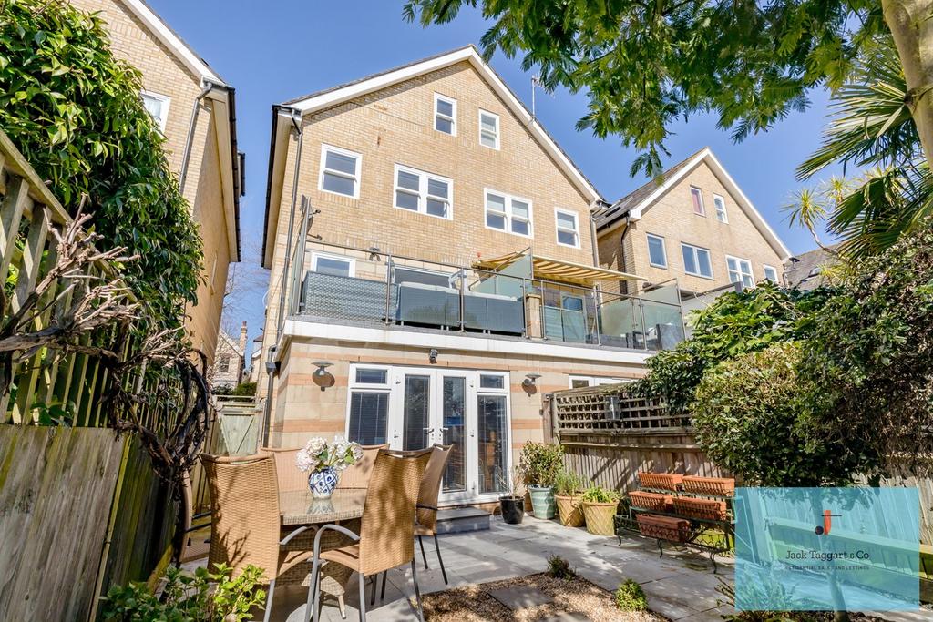 Champions Row, Wilbury Avenue, Hove, BN3 5 bed semi-detached house for ...