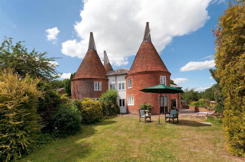 Laddingford, Maidstone 5 bed semi-detached house - £800,000