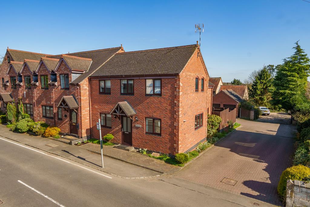 Main Street, Rugby, CV23 3 bed semi-detached house for sale - £375,000