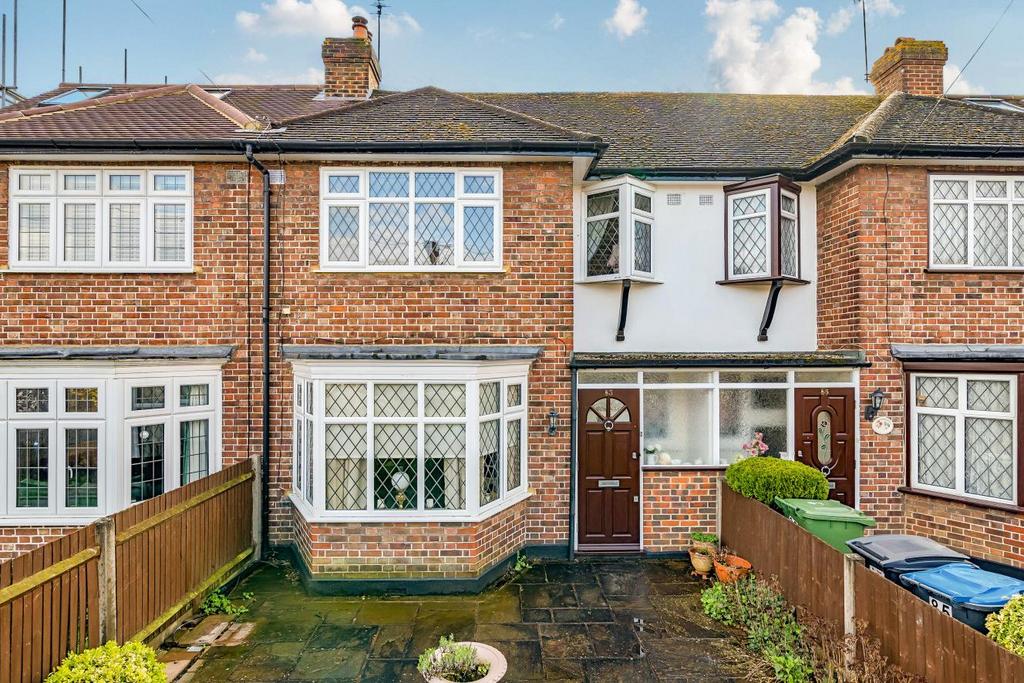 Cardinal Avenue, Kingston upon Thames 3 bed terraced house - £850,000