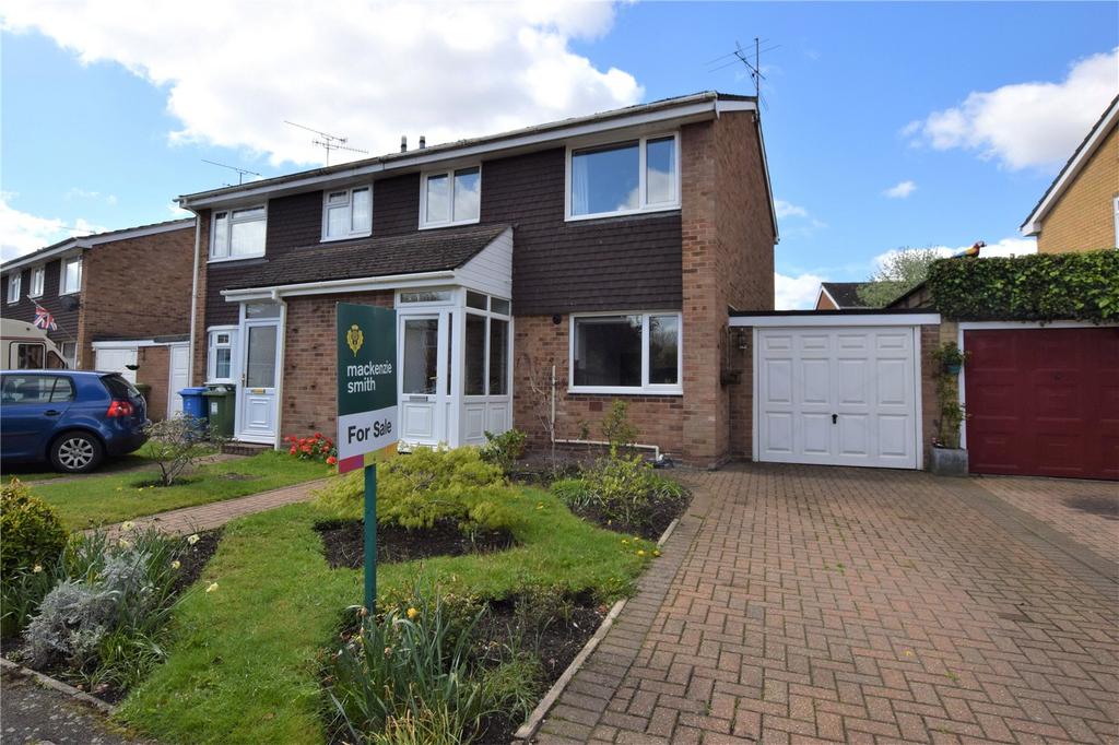 Farnborough GU14 3 bed semi-detached house - £425,000