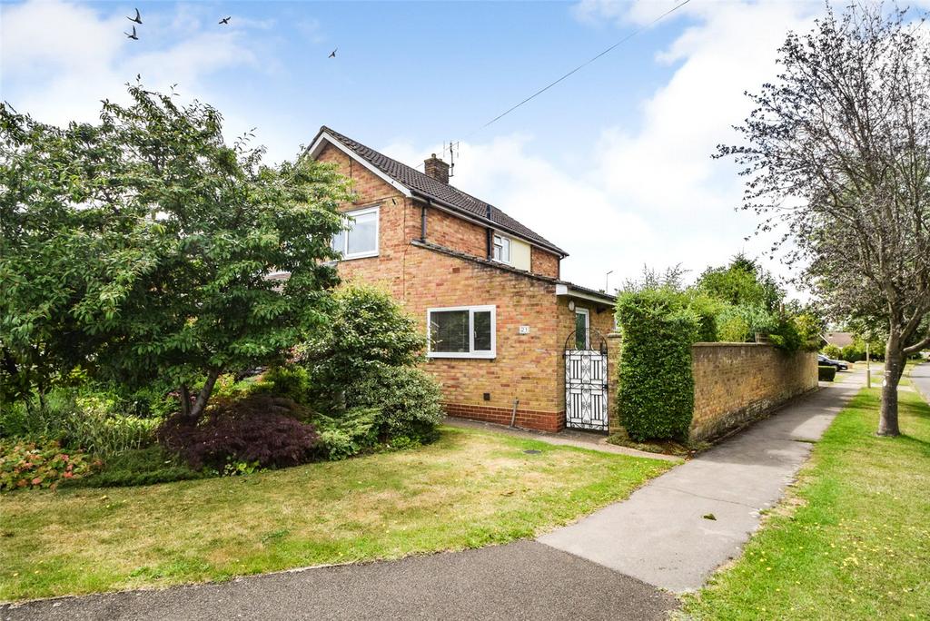 Blackwater GU17 4 bed semi-detached house for sale - £465,000