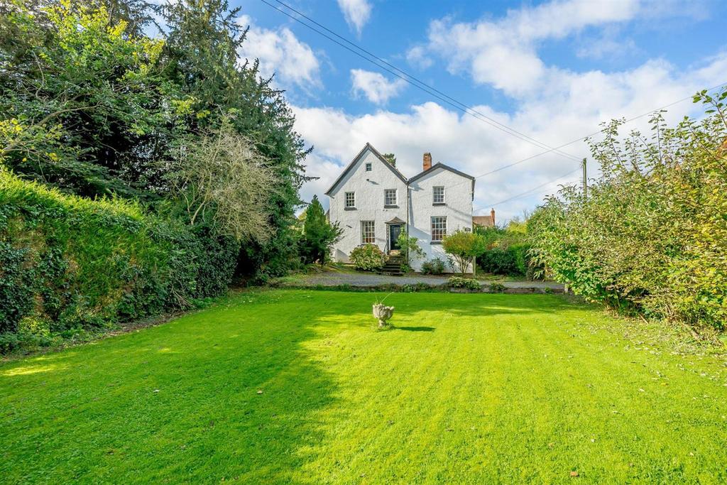 Lockhill Upper Sapey, Worcestershire... 6 bed detached house - £600,000
