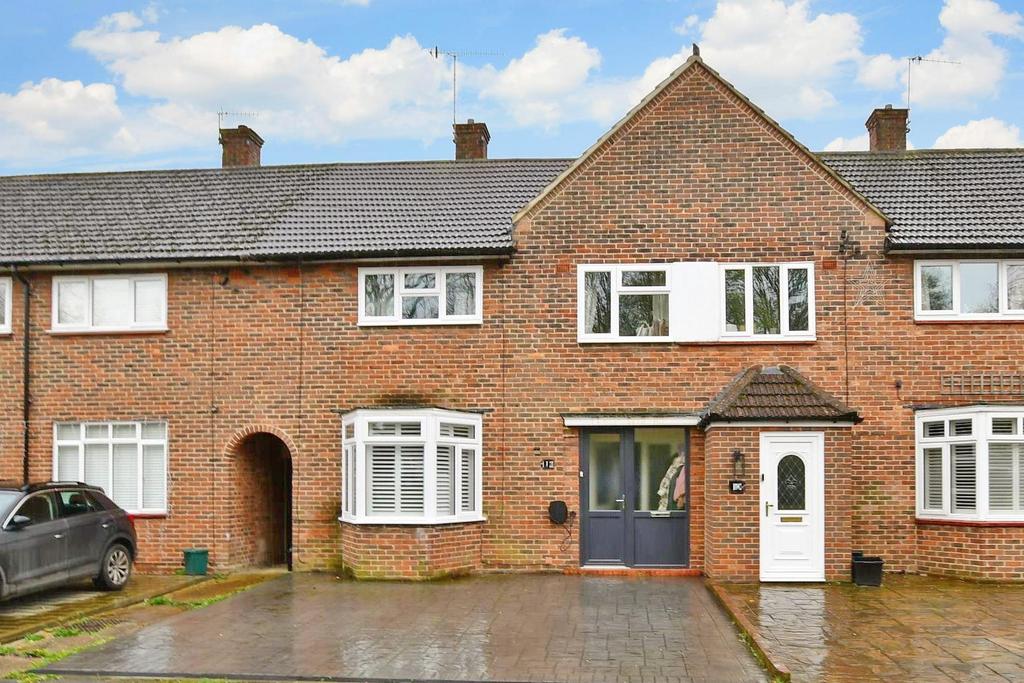 Worsted Green, Merstham, Redhill, Surrey 3 bed terraced house - £400,000